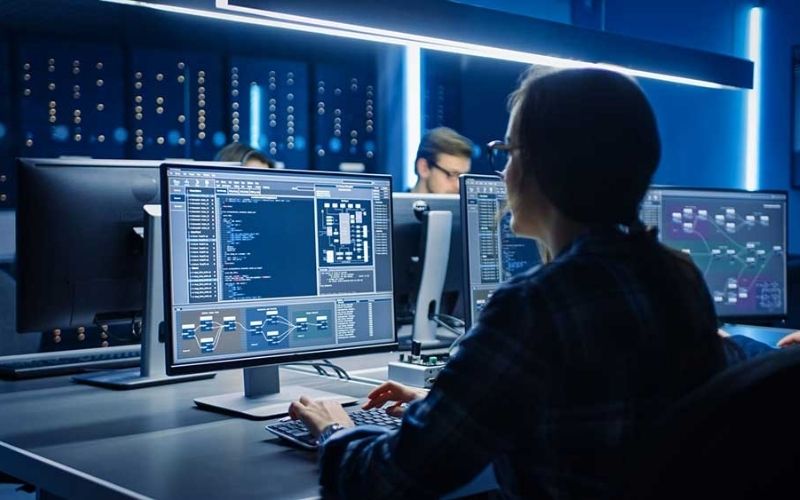 Data Engineer là gì? Cách viết CV Data Engineer chuẩn