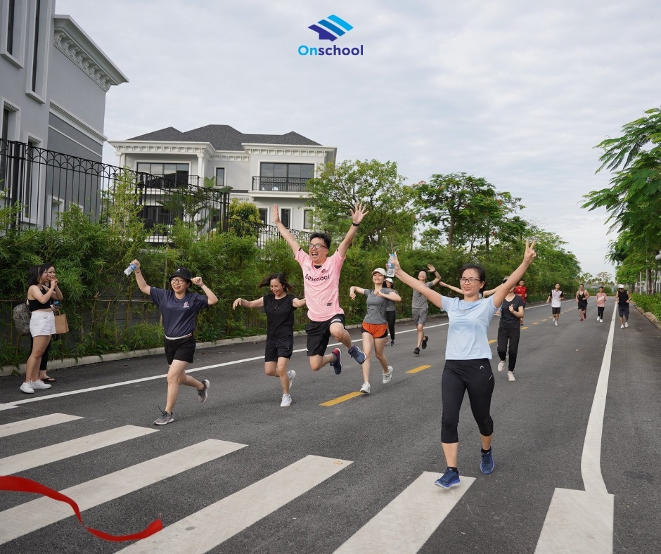 CÔNG TY CP CÔNG NGHỆ GIÁO DỤC TRƯỜNG HỌC TRỰC TUYẾN - ONSCHOOL - Chuyên trang tuyển dụng